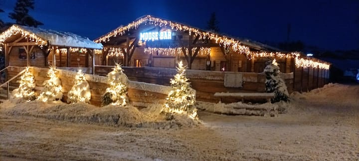 Apt Vue Imprenable, Demandez
Tomorrowland. - Les Deux Alpes
