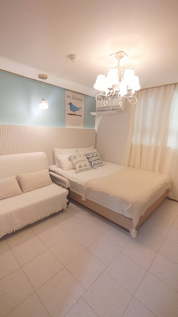 "허밍블루" 도보할인,리뷰이벤트,늦은퇴실,무료주차,빈티지,앤틱다이닝,마사지기,출장,서울여행 - South Korea