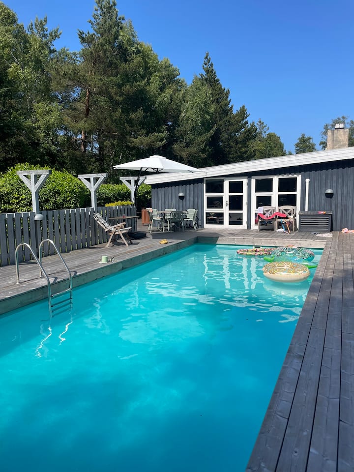 Magisk Sommerhus Tæt På Strand Og Skov - 덴마크