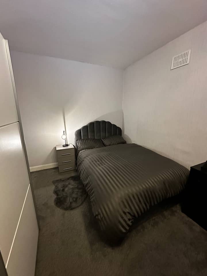 Double Room With Large Garden - Derby