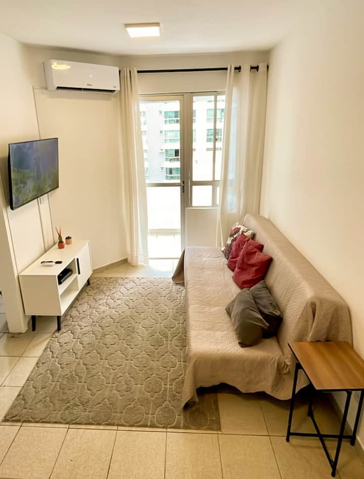 Ap Centro Bc | Ar/c | Wifi | Garagem | Praia 300m - Balneário Camboriú