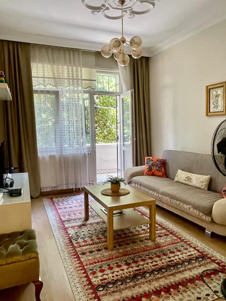 Aileler Için Merkezi Ve Balkonlu - Zeytinburnu