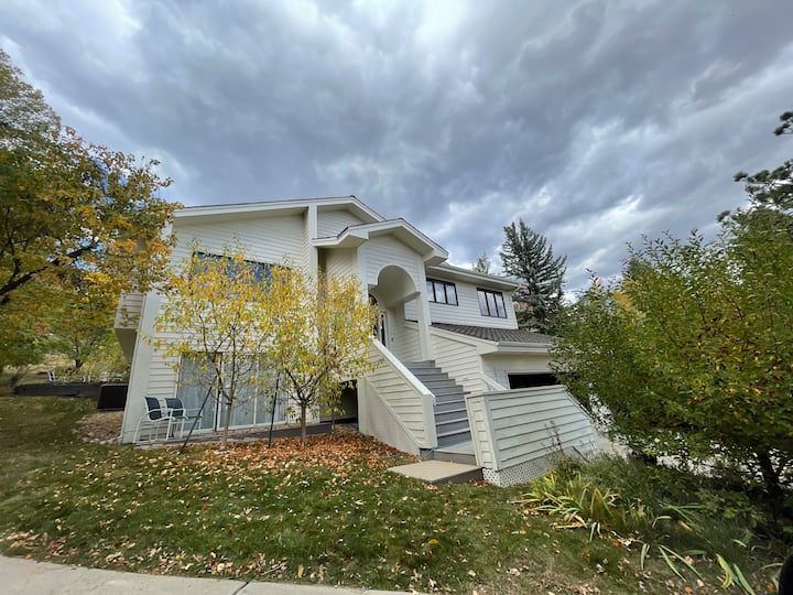 The Wonderland Retreat - Views + Close To Trails - Boulder, CO
