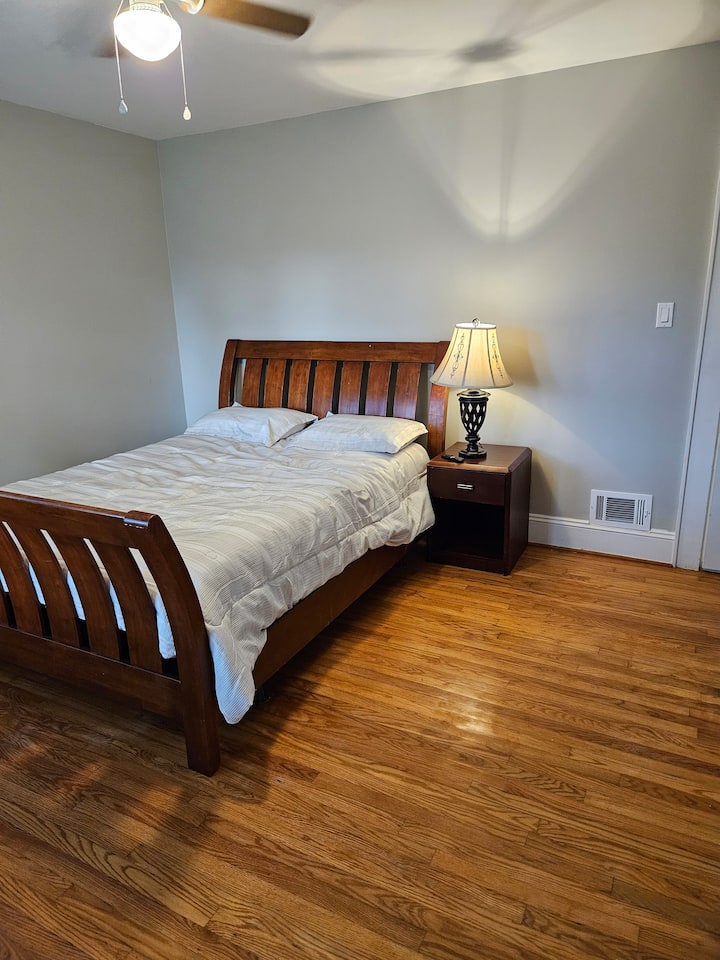 Room In Hickory - Hickory, NC