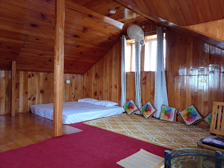 Wooden Pent House - Palampur