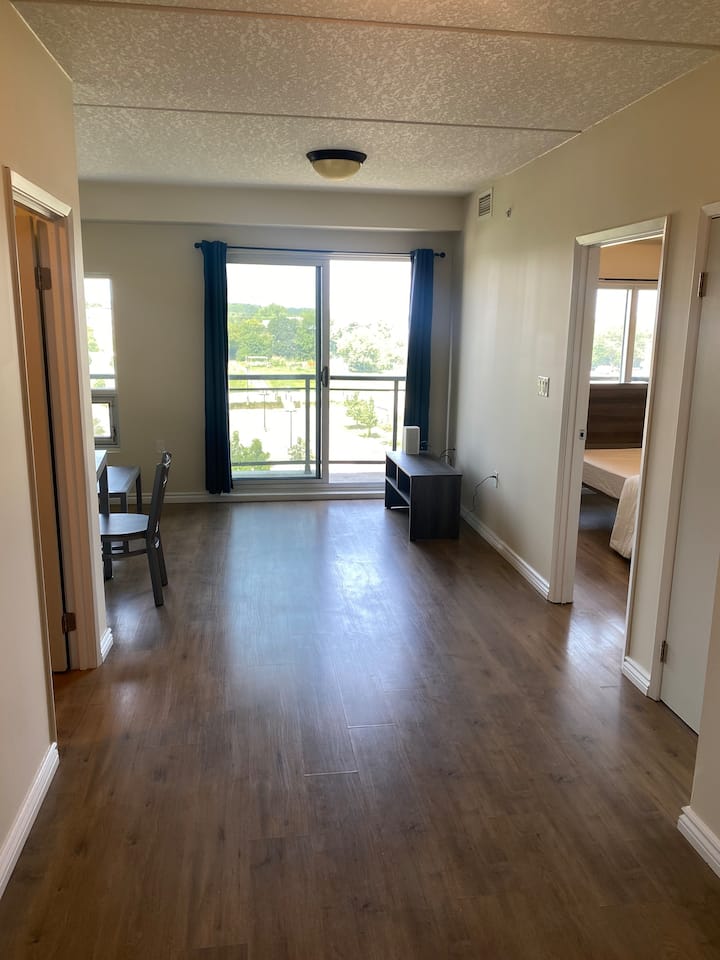 Ensuite 1 Bed 1 Bath Apartment Close To Wlu And Uw - St. Jacobs