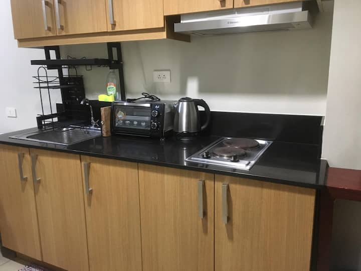 Moa Nights & City Lights Cozy Condo Stay W/ Pool - Philippines