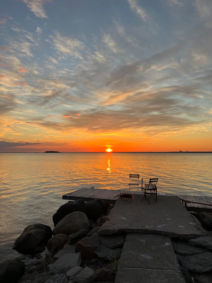 Old Log House By The Sea - Finlandia