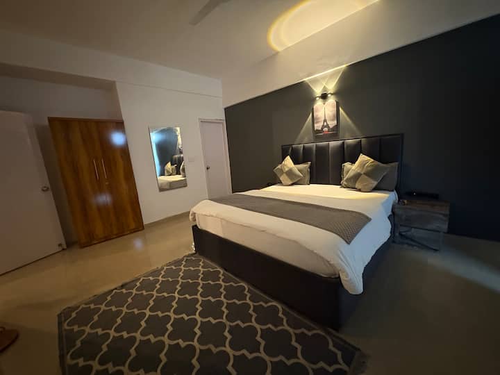 The Skyline Suite 6 | Behind Lulu Mall - Lucknow