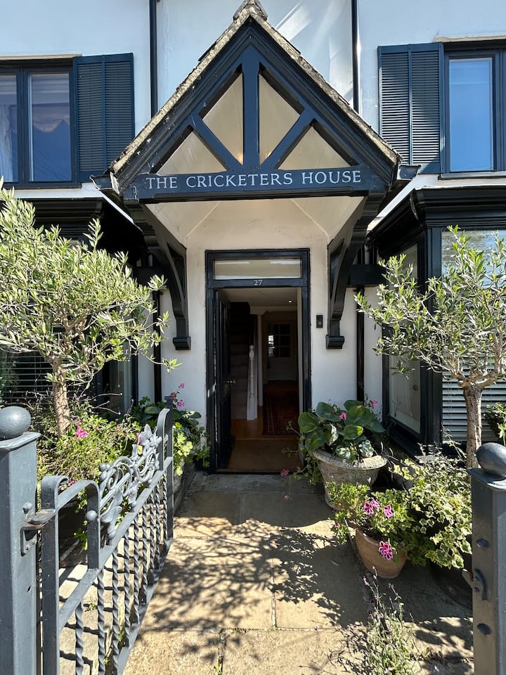 Spacious Family Townhouse. - Wiltshire