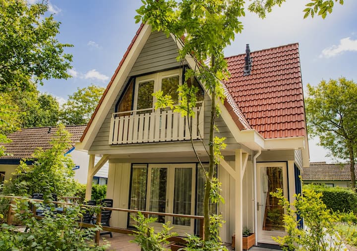 Vakantiewoning 'Luctor Et Emergo' - Met Whirlpool - Zoutelande