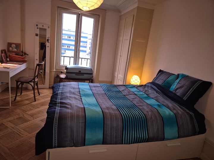 Chambre Spacieuse Avec Coin Bureau - Geneva