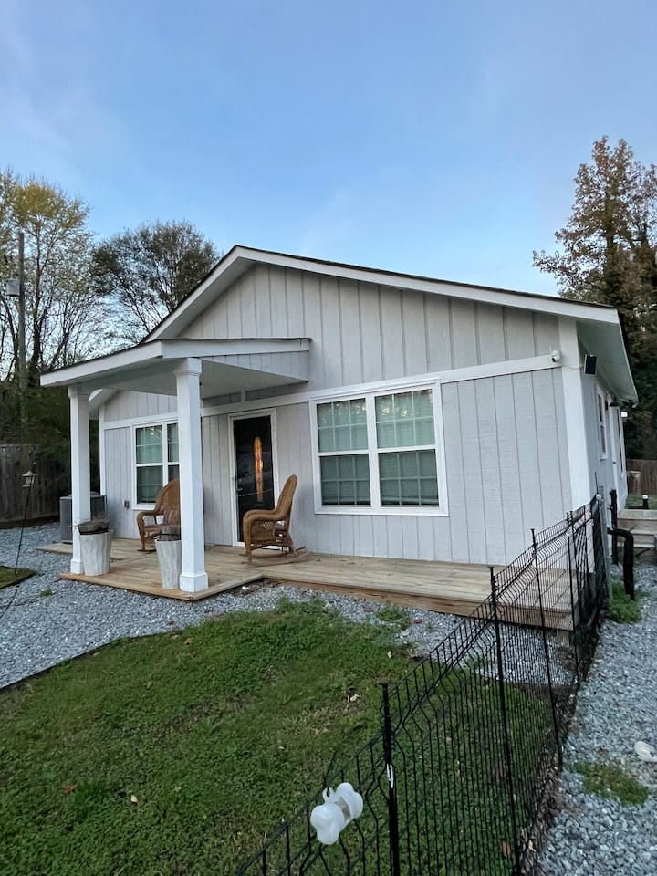 Quiet Master Bedroom Near Mall Of Georgia - Buford, GA