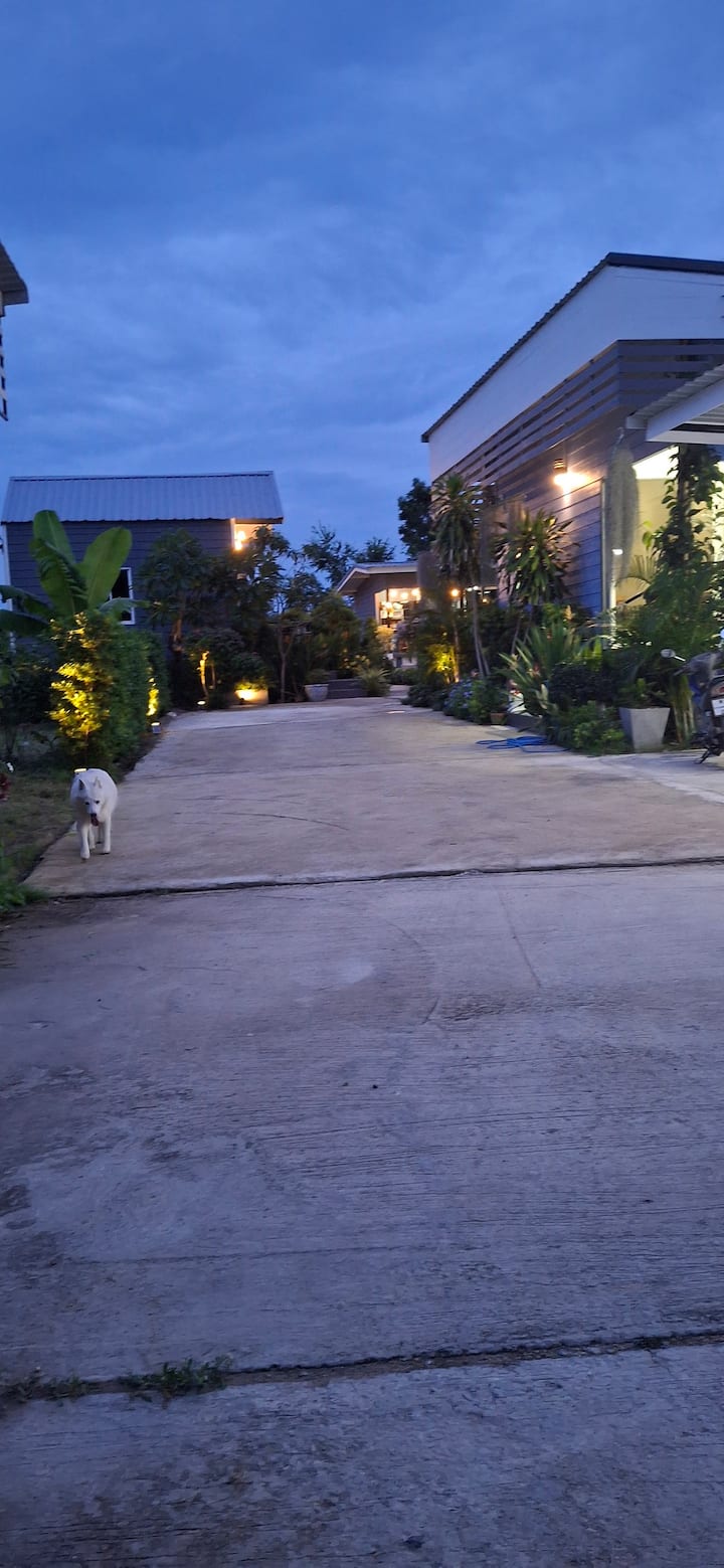 บ้านวิวสระนํ้า1เตียงใหญ่ - Cha-am