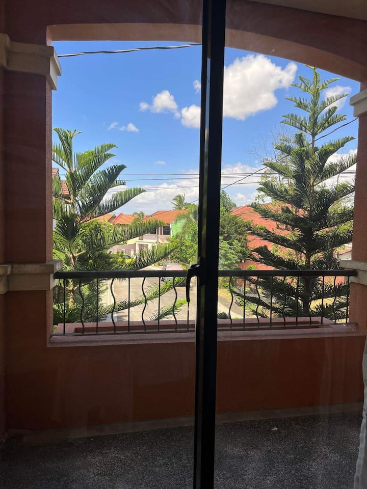 Charming Family Home Dasmariñas - Dasmariñas