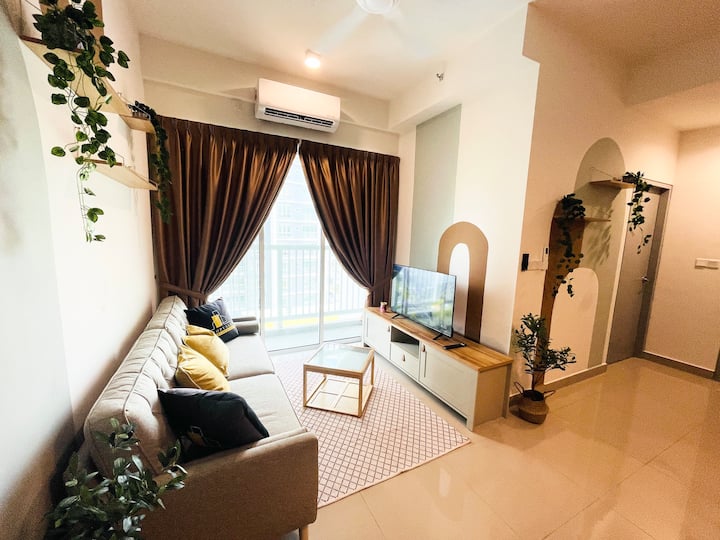 #K2 Queen Bed Shared Condo Damansara - 八打靈再也