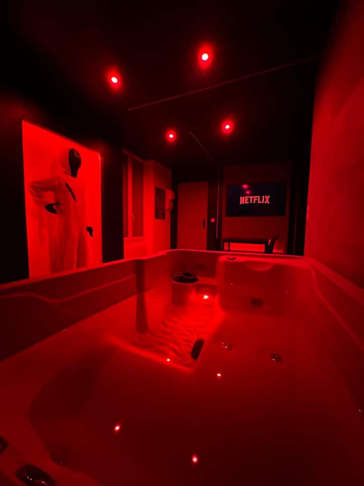 Les Côtés Secrets De La Squid Spa  Jacuzzi Privée - Melun