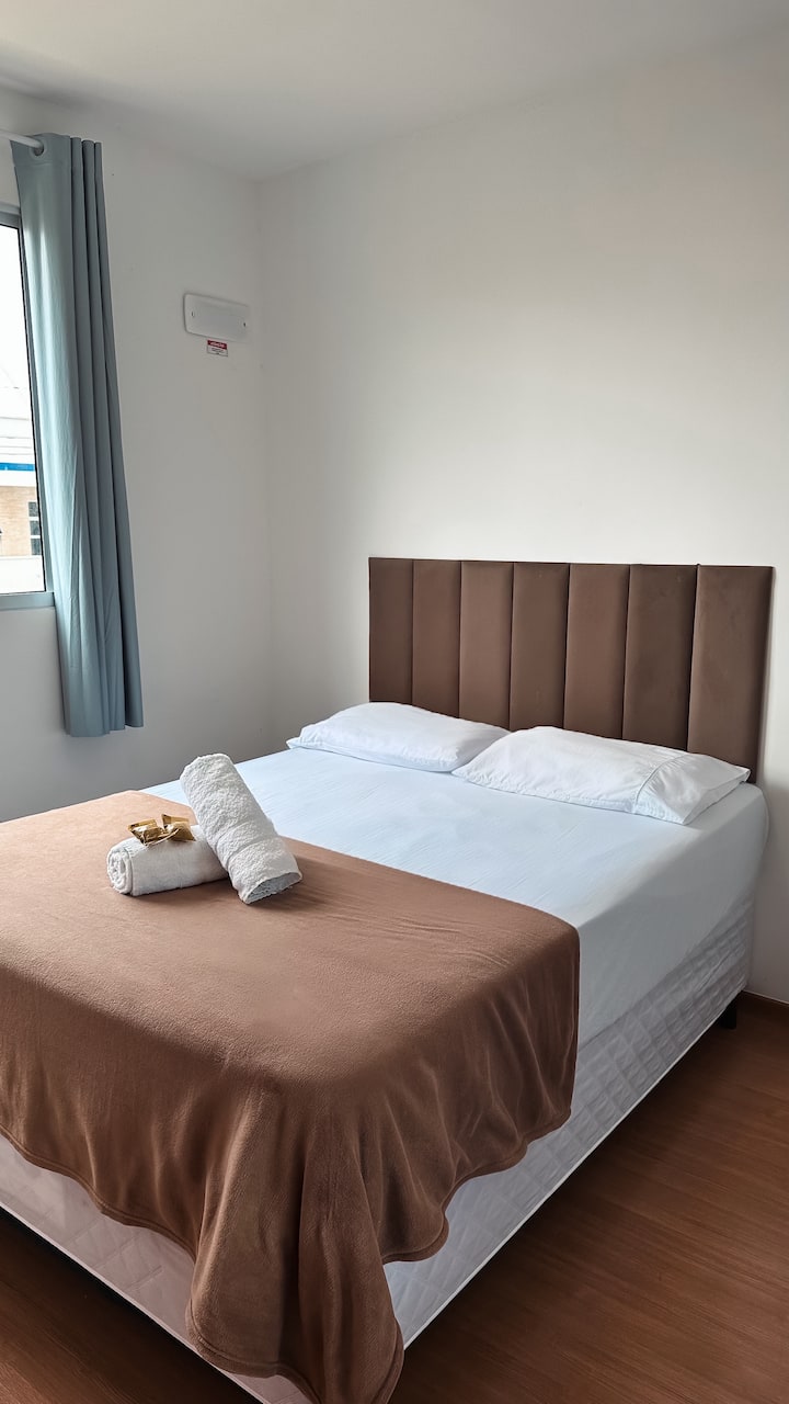 Apartamento 2/4 Confortável Com Elevador - Vitória da Conquista