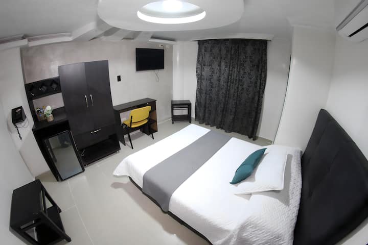 Habitación Matrimonial - Bucaramanga