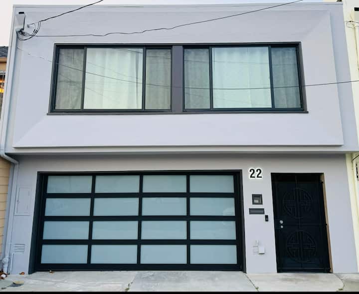 New 1b1b; Near 101 Freeway, Public Transit & Sfo - Brisbane, CA