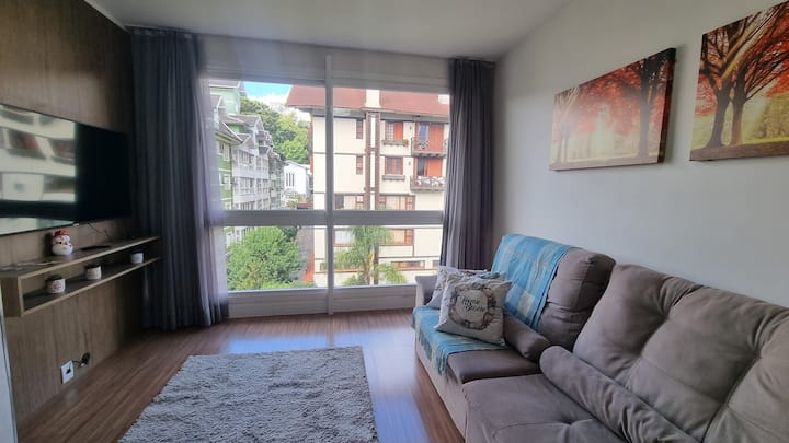 No Centro De Gramado 600m Da Rua Coberta ! - Gramado