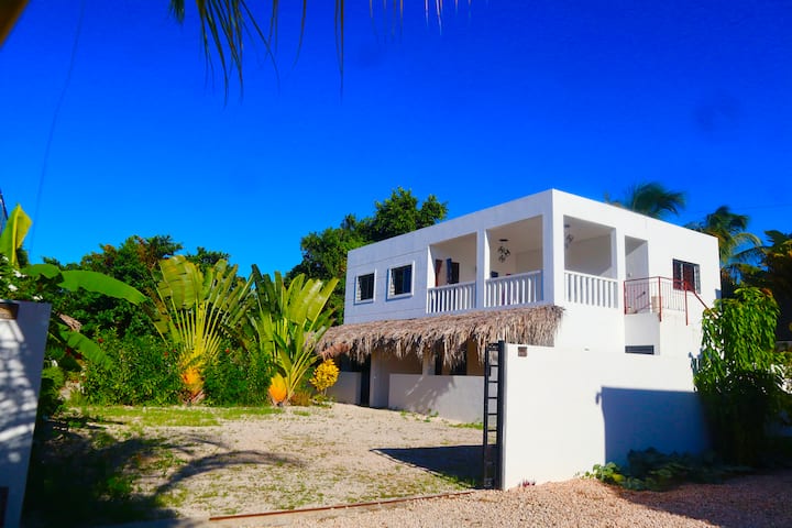 Villa De La Alegría Y El Amor Unit 2 (Downstairs) - Punta Cana