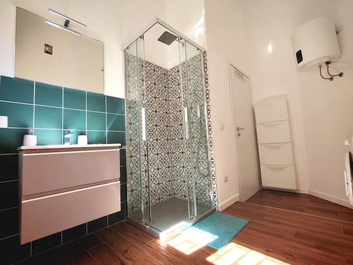 Accogliente Appartamento A Roma, Garbatella - Rome