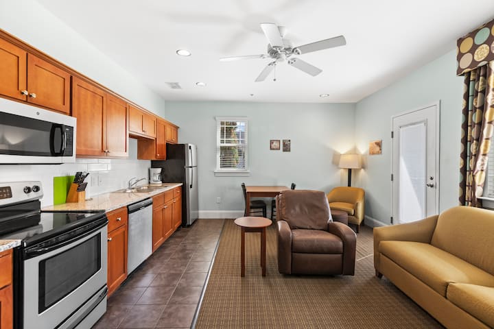 The Liberty Suite In Springfield - Jacksonville, FL