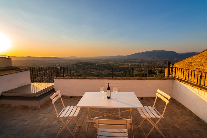 Appartamento In Centro Con Terrazza Panoramica - Montefalco