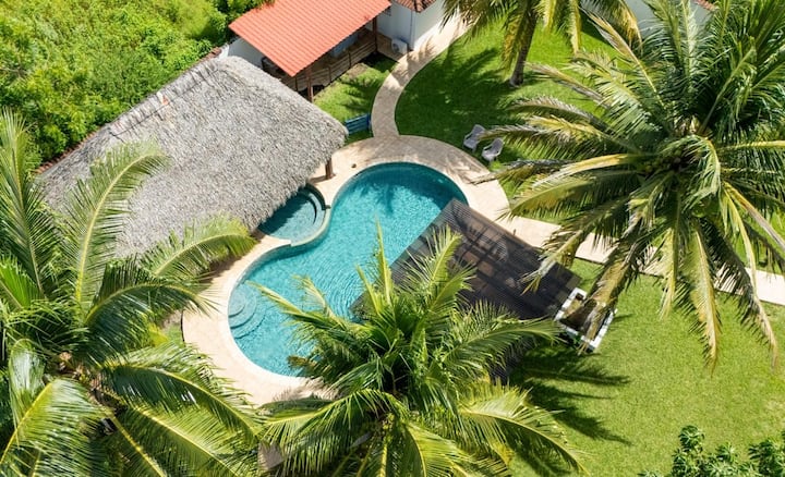 Villa Mona Casa En La Playa - Guatemala