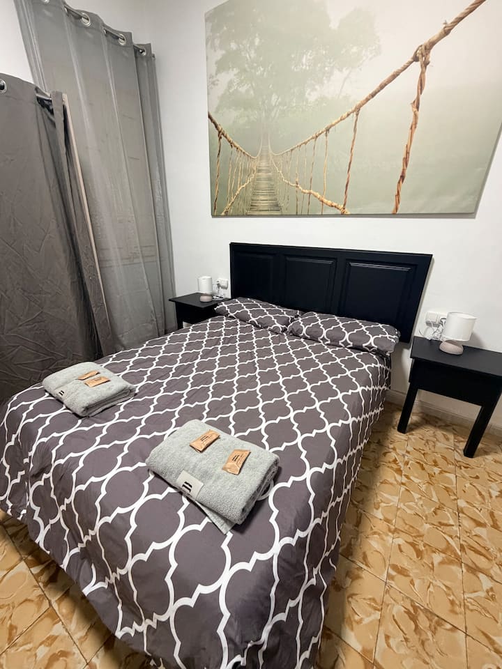 72-hab Doble Privada B/w - Lérida