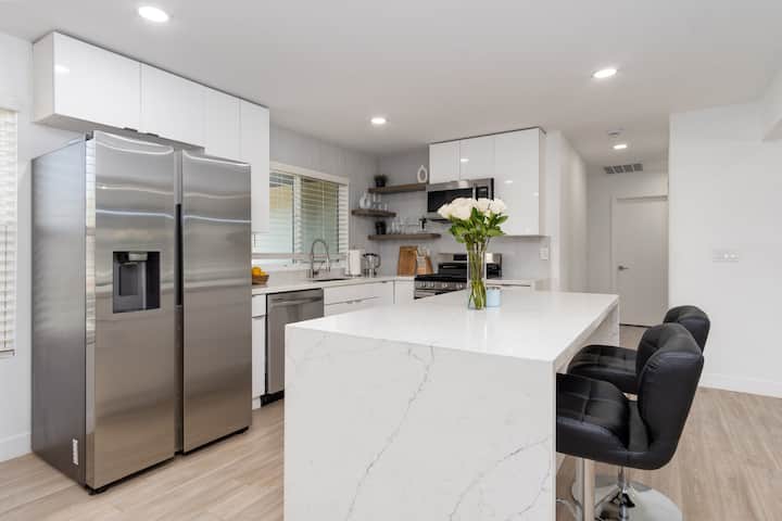 Insta Worthy 3 Br Near Sequoias - Porterville, CA