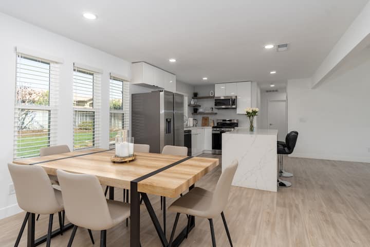 Insta Worthy 3 Br Near Sequoias - Porterville, CA