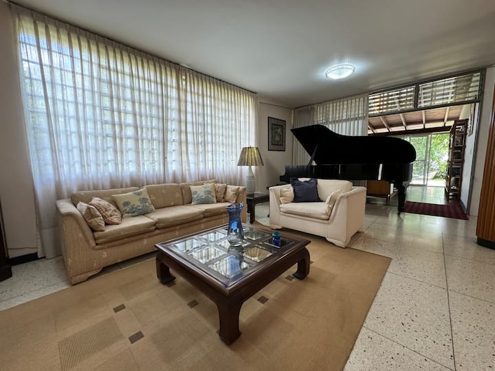 Casa Prados Del Este Ta Group Canuck - Caracas