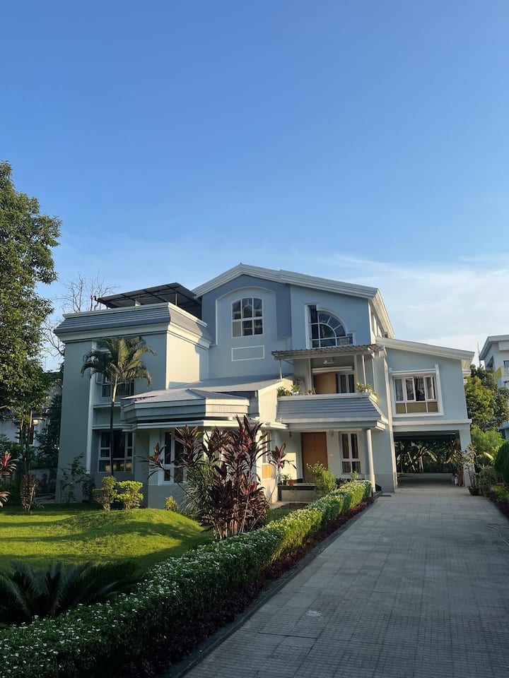 Comfortable Room In
 Villa - Siliguri