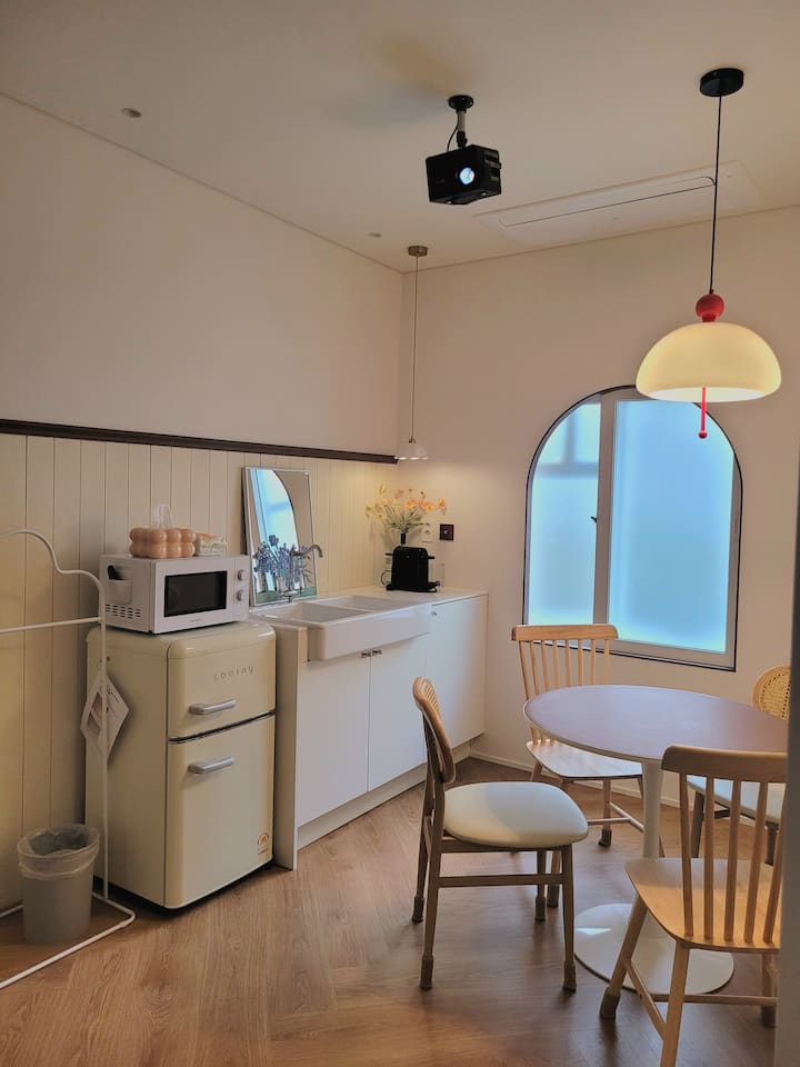 버터홈[동문스테이102]#공항10분#동문시장5분#우진해장국5분#우무#아베베베이커리#넷플릭스 - Jeju-si