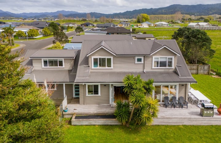 Coastal Meadow Stay - Hahei