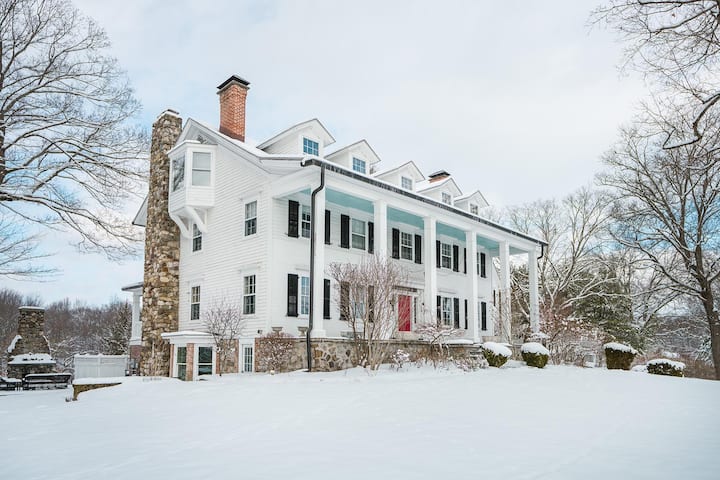 Goshen Retreat W/ Fire Pit Near Legoland - Goshen, NY