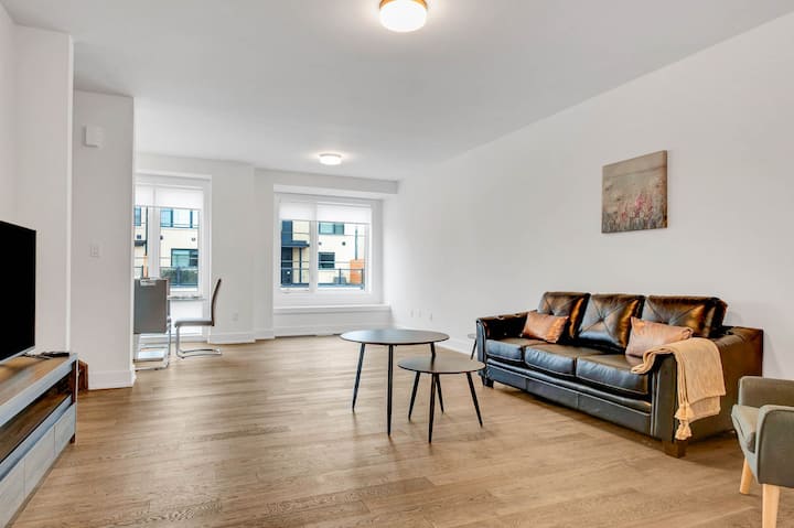 Spacious&new Home Burlington - Burlington