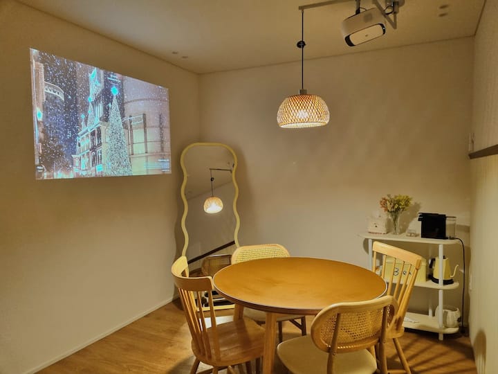 버터홈[동문스테이101]#공항10분#동문시장5분#우진해장국5분#우무#아베베베이커리#넷플릭스 - Jeju-si