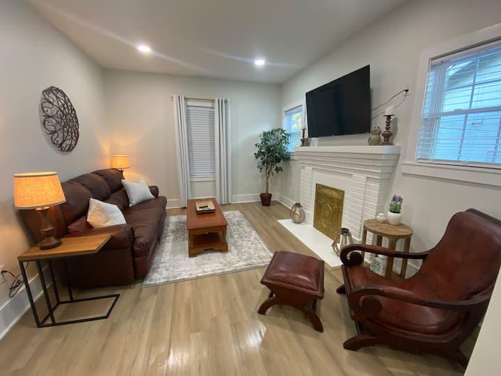 •Quiet Place .4 Miles From Baptist Hospital - Winston-Salem, NC