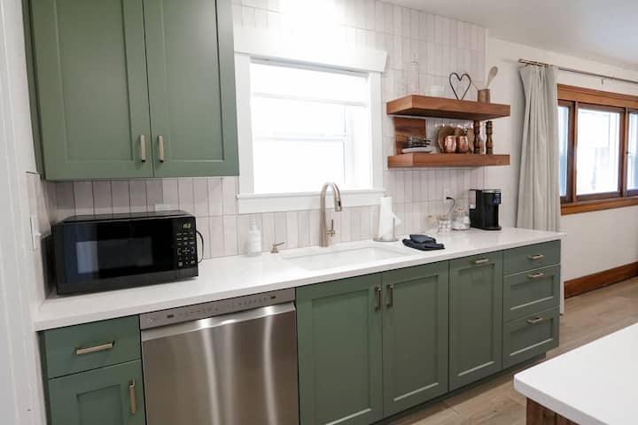 Spacious Historic Home | Close To Downtown - Ogden, UT