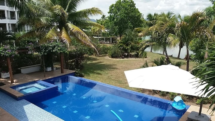 Casa Campestre Lagos Del Peñón - Ricaurte