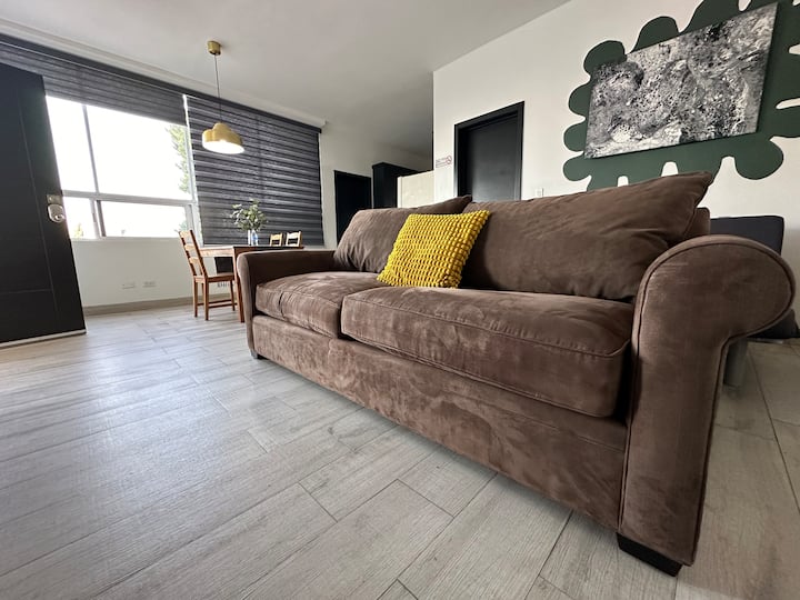 Gated Parking, 2 Baths, 10 Min From Airport - Tijuana