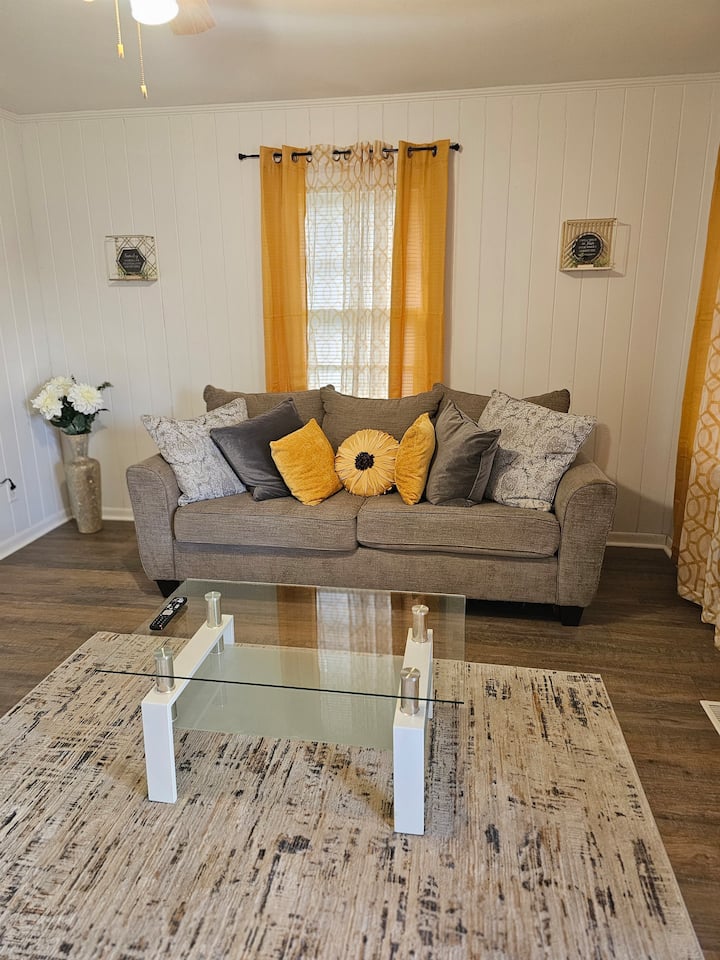 College Town Homeland - Tallahassee, FL