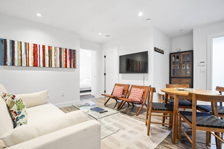 3bd Stylish Cozy Suite In Riley Park - Vancouver