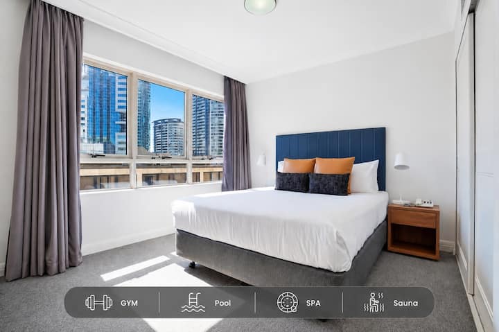 Convenient One-bedroom Next To Chatswood Station - North Sydney