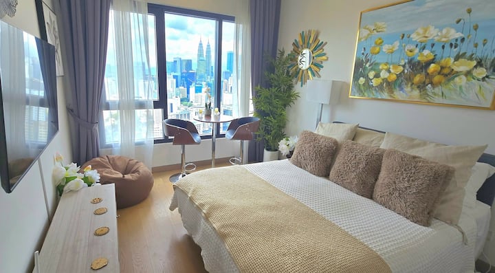 The Sacred Lotus Jr Suite With Gorgeous Klcc View - Bukit Bintang
