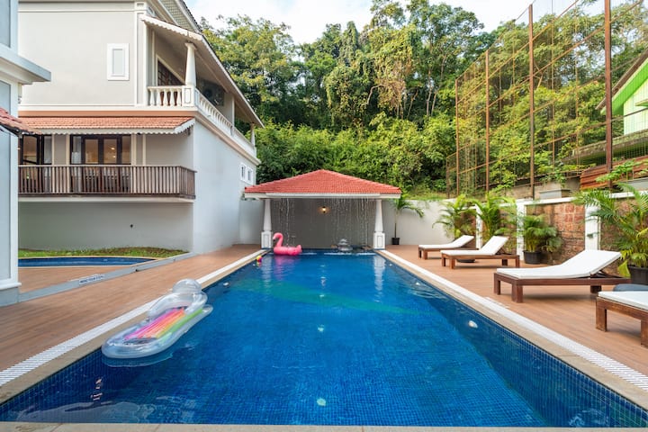 12bhk Pvt Pool Villa In Near Vagator - Goa