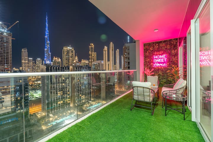 Burj Views | Stylish 2br | 5 Min Dubai Mall - Dubai